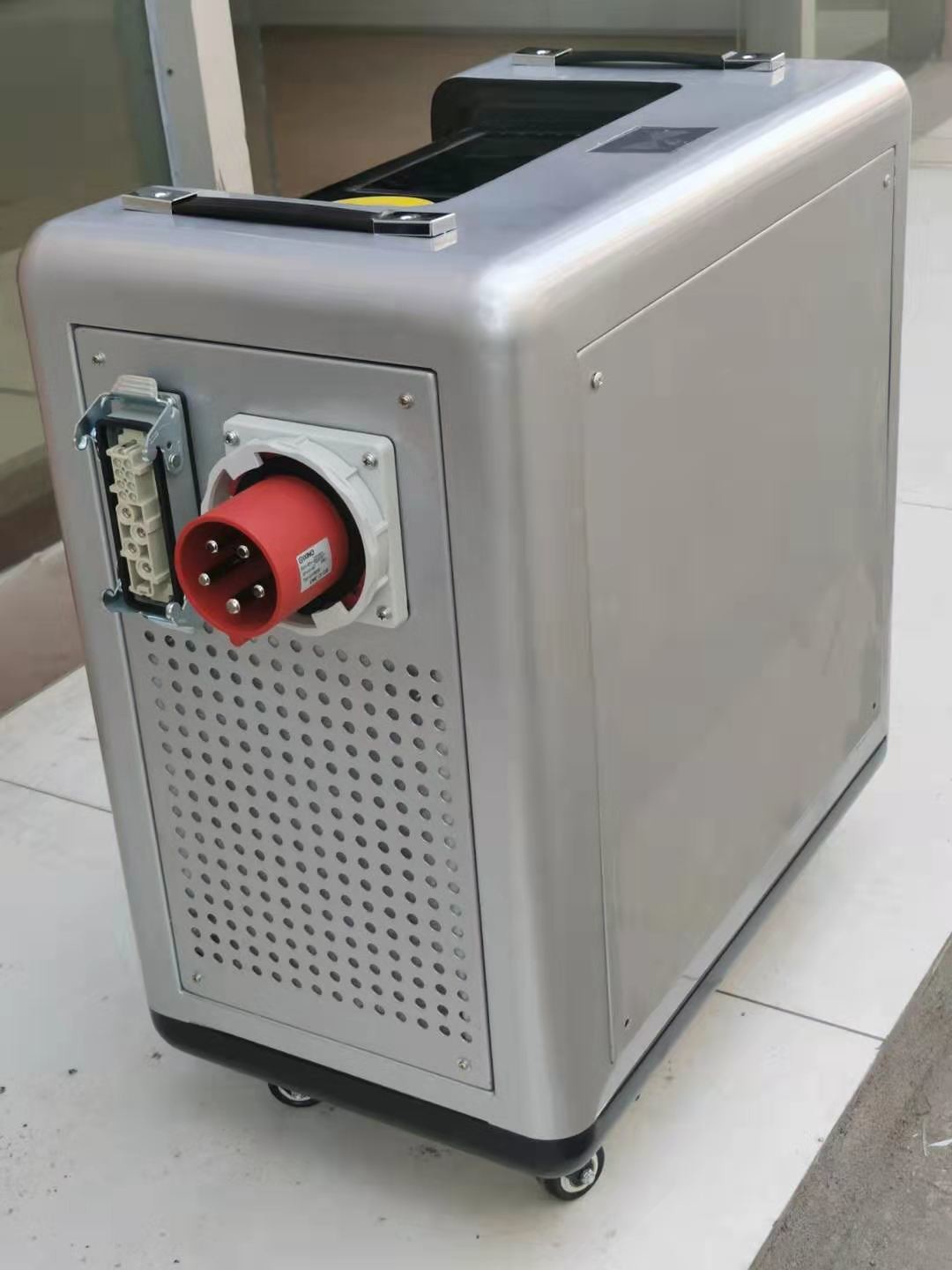 CE 20kw Portable EV Chargers CHAdeMO GBT CCS DC Fast Charging